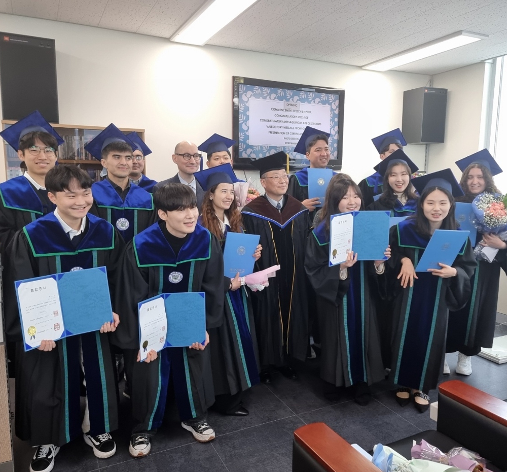 DGS Board > Event & Photo > DGS/GSP Graduation Ceremony